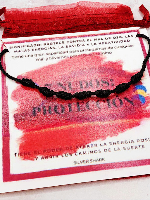 Black Bracelet of the 7 protection knots
