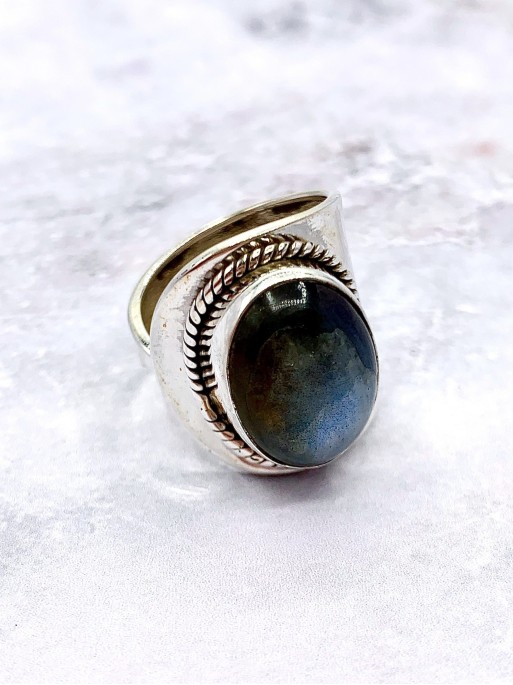 Labradorite 'Irina' ring